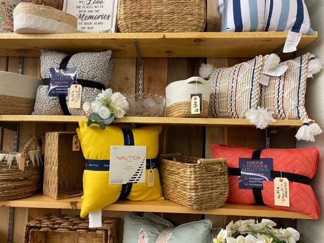 Crafts & Gifts | Princeton Amish Country Store | Handcrafted Items